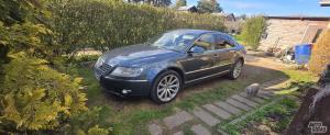 Grey Volkswagen Phaeton 2009 in Kaunas, with an engine capacity of 3.00 L and mileage of 389 thousand km for 3800 €, photo 1 on AUTOMOTO.COM.LV