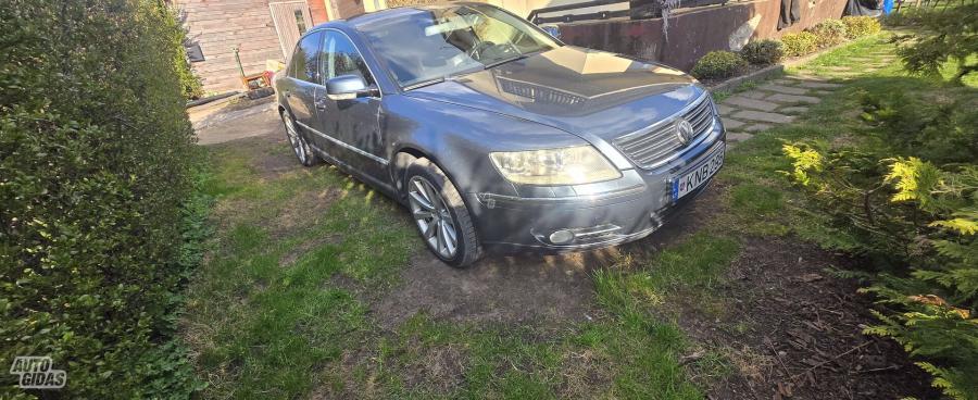 Grey Volkswagen Phaeton 2009 in Kaunas, with an engine capacity of 3.00 L and mileage of 389 thousand km for 3800 €, photo 4 on AUTOMOTO.COM.LV