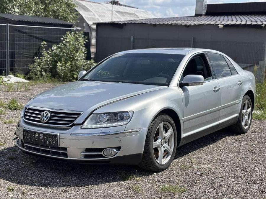 Pelēks Volkswagen Phaeton 2009 Utena, ar dzinēja tilpumu 2.97 L un nobraukumu 149 tūkst. km par 2799 €, foto 1 vietnē AUTOMOTO.COM.LV