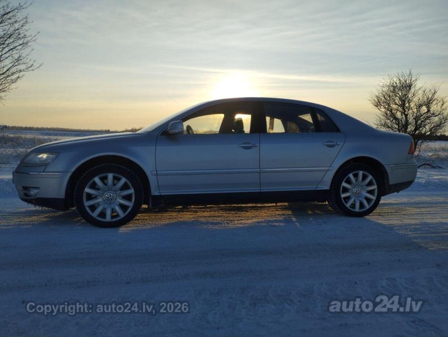 Pelēks Volkswagen Phaeton 2004 Tallina, ar dzinēja tilpumu 4.90 L un nobraukumu 283 tūkst. km par 6300 €, foto 5 vietnē AUTOMOTO.COM.LV