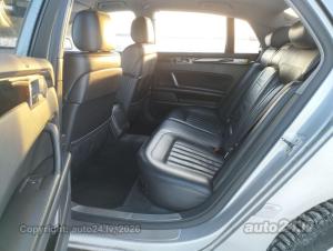 Pelēks Volkswagen Phaeton 2004 Tallina, ar dzinēja tilpumu 4.90 L un nobraukumu 283 tūkst. km par 6300 €, foto 9 vietnē AUTOMOTO.COM.LV