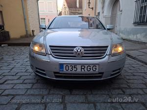 Grey Volkswagen Phaeton 2004 in Tallinn, with an engine capacity of 4.90 L and mileage of 290 thousand km for 5400 €, photo 4 on AUTOMOTO.COM.LV