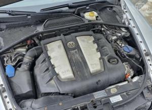 Grey Volkswagen Phaeton 2007 in Vilnius, with an engine capacity of 3.00 L and mileage of 285 thousand km for 1900 €, photo 14 on AUTOMOTO.COM.LV