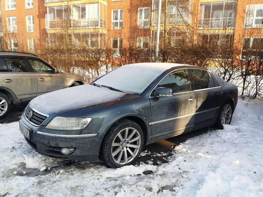Pelēks Volkswagen Phaeton 2009 Klaipėda, ar dzinēja tilpumu 3.00 L un nobraukumu 350 tūkst. km par 1999 €, foto 5 vietnē AUTOMOTO.COM.LV