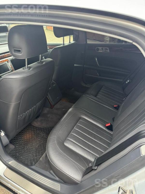 Pelēks Volkswagen Phaeton 2010 Rīga, ar dzinēja tilpumu 3.00 L un nobraukumu 286 tūkst. km par 6400 €, foto 6 vietnē AUTOMOTO.COM.LV