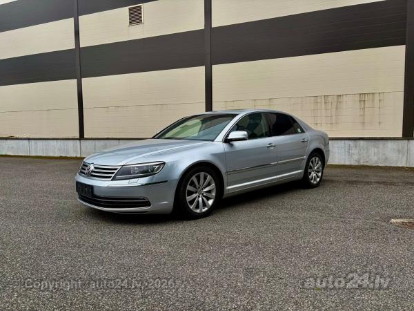 Grey Volkswagen Phaeton 2014 in Tallinn, with an engine capacity of 3.00 L and mileage of 145 thousand km for 12900 €, photo 2 on AUTOMOTO.COM.LV