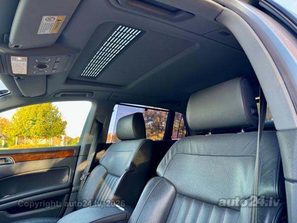 Grey Volkswagen Phaeton 2014 in Tallinn, with an engine capacity of 3.00 L and mileage of 145 thousand km for 12900 €, photo 9 on AUTOMOTO.COM.LV