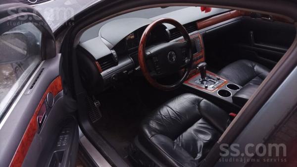Volkswagen Phaeton 2003 Madona, ar dzinēja tilpumu 3.20 L un nobraukumu 440 tūkst. km par 2250 €, foto 5 vietnē AUTOMOTO.COM.LV