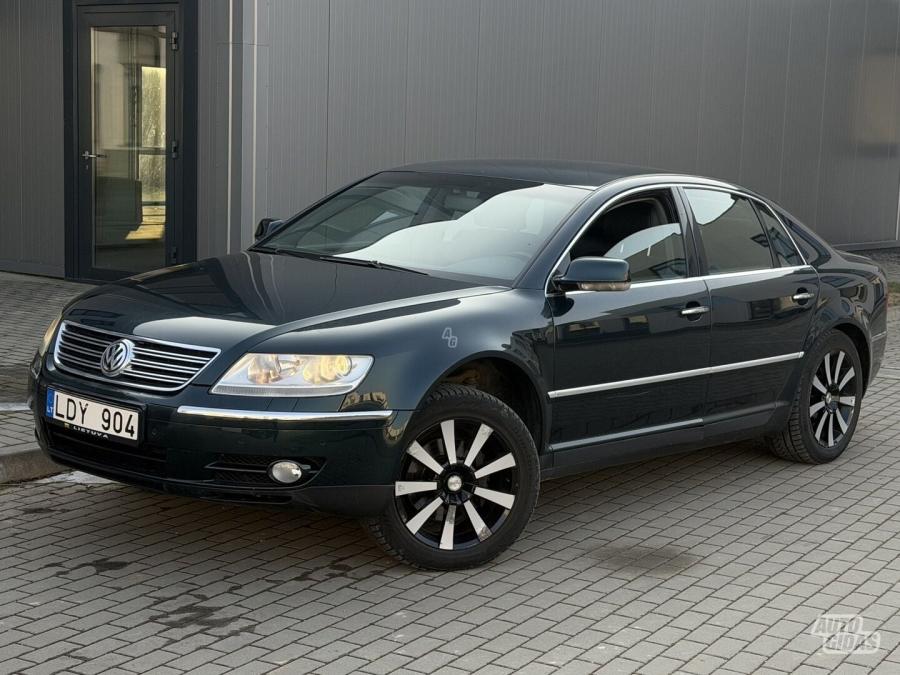 Volkswagen Phaeton 2004 in Vilnius, with an engine capacity of 3.20 L and mileage of 240 thousand km for 2000 €, photo 1 on AUTOMOTO.COM.LV