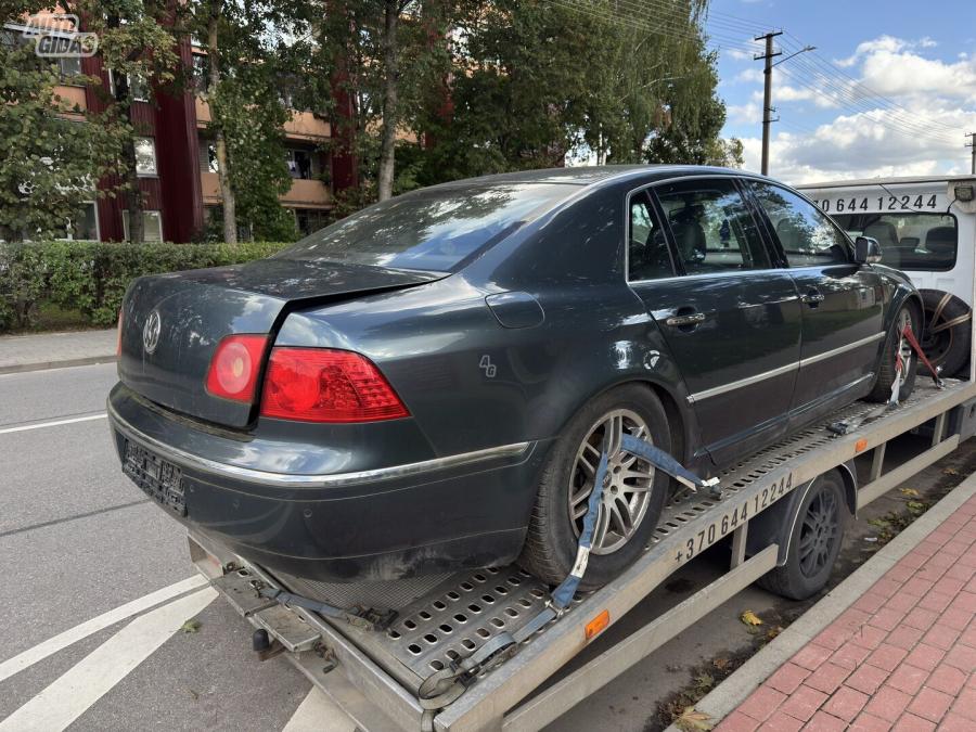 Volkswagen Phaeton 2004 in Ukmerge, with an engine capacity of 3.20 L and mileage of 250 thousand km for 800 €, photo 3 on AUTOMOTO.COM.LV