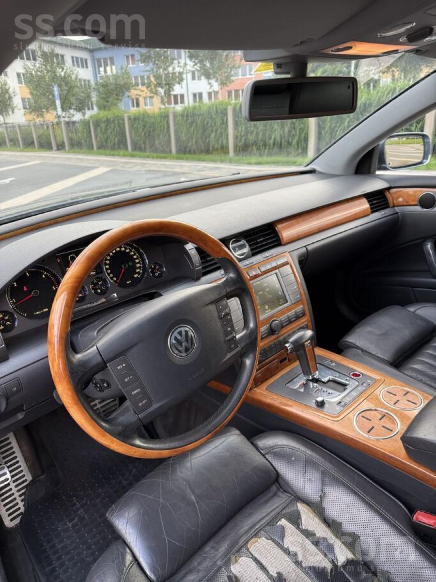 Volkswagen Phaeton 2005 in Tukums, with an engine capacity of 3.00 L and mileage of 283 thousand km for 2100 €, photo 8 on AUTOMOTO.COM.LV