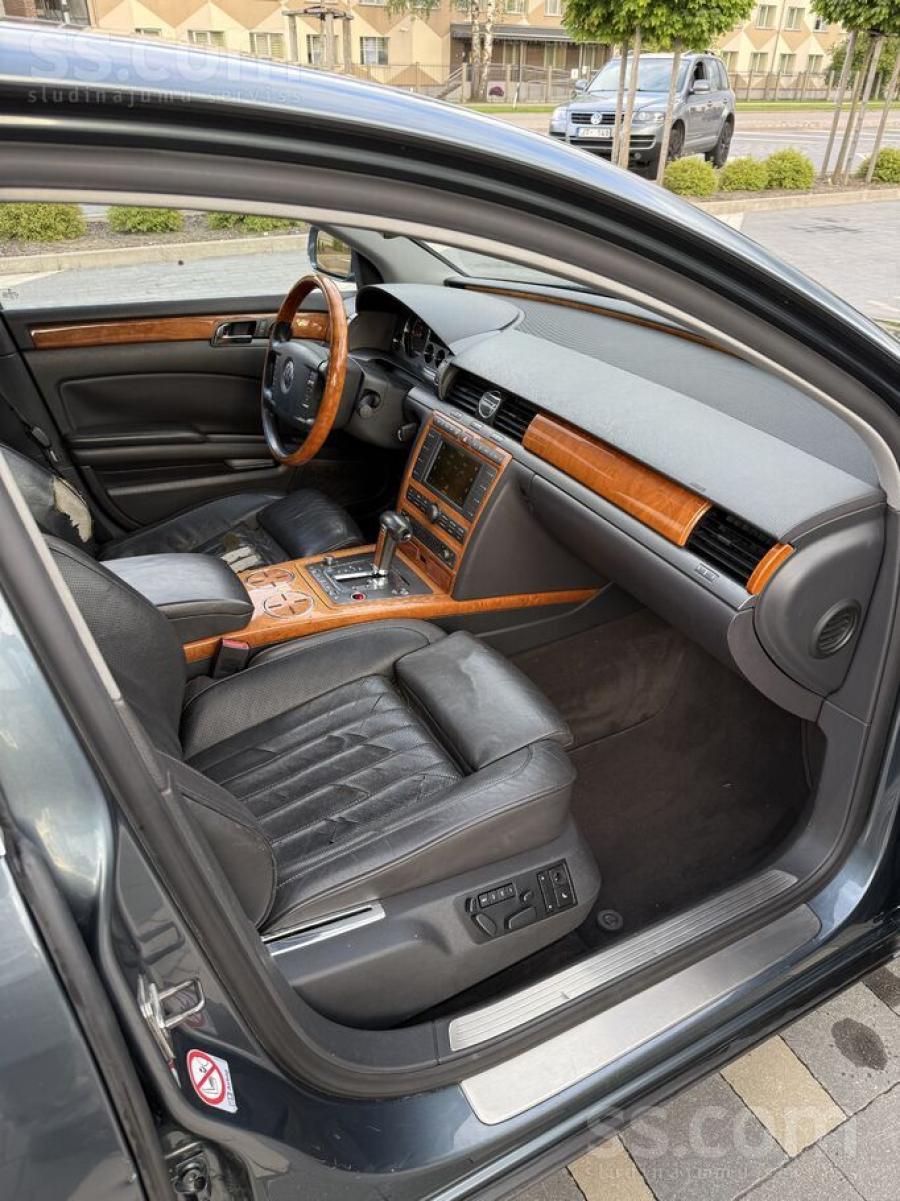Volkswagen Phaeton 2005 in Tukums, with an engine capacity of 3.00 L and mileage of 283 thousand km for 2100 €, photo 10 on AUTOMOTO.COM.LV