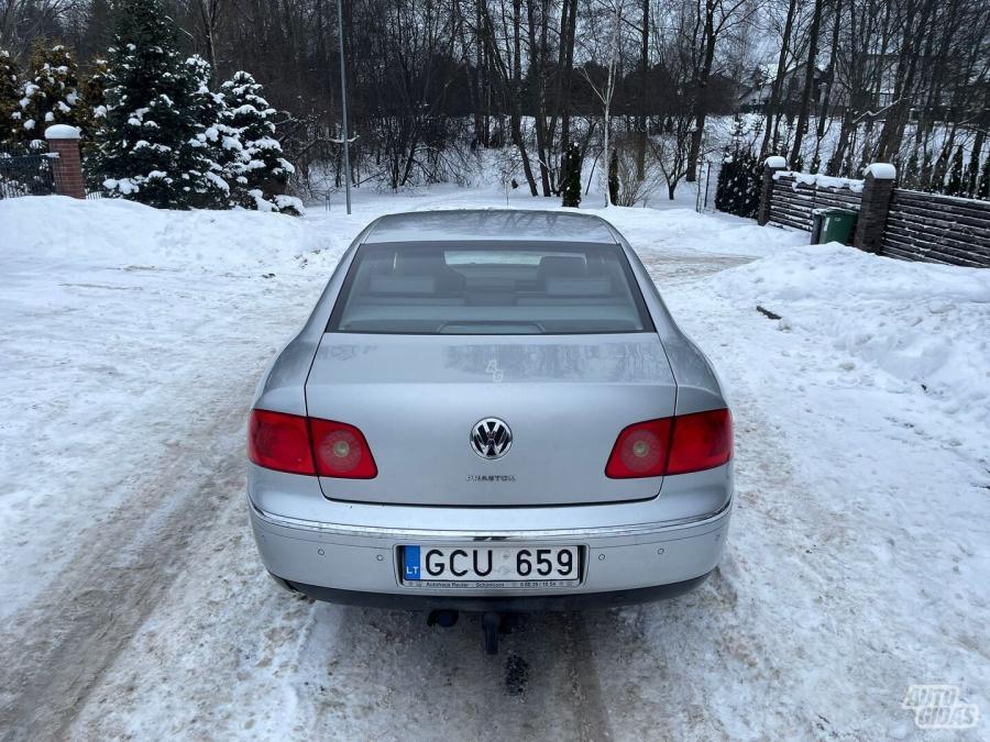 Volkswagen Phaeton 2006 in Vilnius, with an engine capacity of 3.00 L and mileage of 220 thousand km for 2200 €, photo 4 on AUTOMOTO.COM.LV
