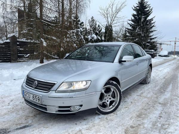 Volkswagen Phaeton 2007 in Vilnius, with an engine capacity of 3.00 L and mileage of 220 thousand km for 2500 €, photo 1 on AUTOMOTO.COM.LV