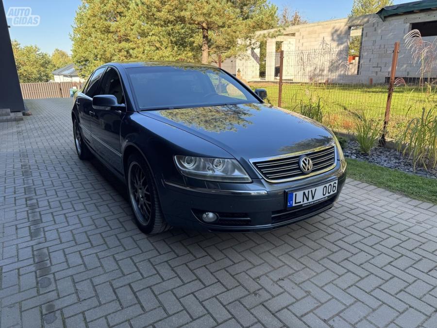 Volkswagen Phaeton 2007 in Vilnius, with an engine capacity of 3.00 L and mileage of 269 thousand km for 2500 €, photo 1 on AUTOMOTO.COM.LV
