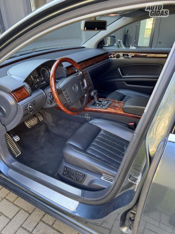 Volkswagen Phaeton 2007 in Vilnius, with an engine capacity of 3.00 L and mileage of 269 thousand km for 2500 €, photo 11 on AUTOMOTO.COM.LV