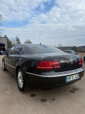 Volkswagen Phaeton 2008 in Jurbarkas, with an engine capacity of 3.00 L and mileage of 346 thousand km for 2800 €, photo 8 on AUTOMOTO.COM.LV