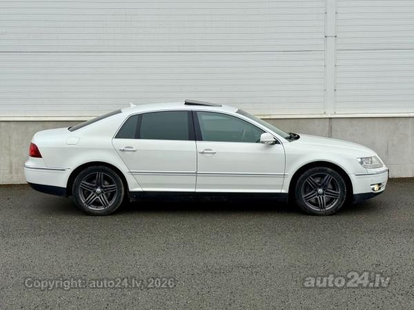 Balts Volkswagen Phaeton 2008 Tallina, ar dzinēja tilpumu 3.00 L un nobraukumu 249 tūkst. km par 3499 €, foto 3 vietnē AUTOMOTO.COM.LV
