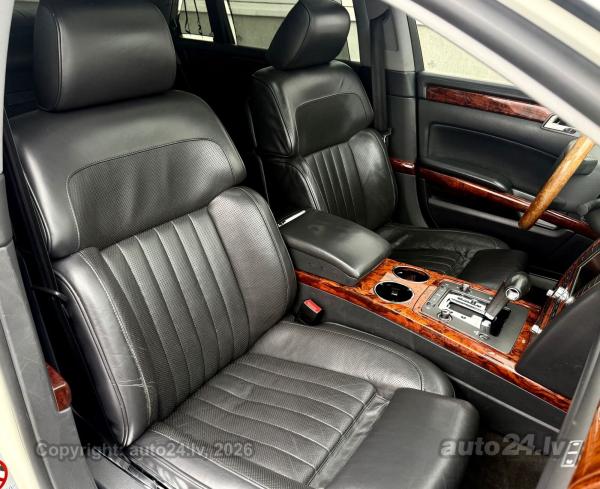 Balts Volkswagen Phaeton 2008 Tallina, ar dzinēja tilpumu 3.00 L un nobraukumu 249 tūkst. km par 3499 €, foto 10 vietnē AUTOMOTO.COM.LV