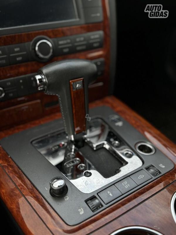 Balts Volkswagen Phaeton 2008 Klaipėda, ar dzinēja tilpumu 3.00 L un nobraukumu 229 tūkst. km par 2750 €, foto 10 vietnē AUTOMOTO.COM.LV
