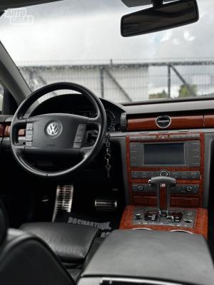 White Volkswagen Phaeton 2008 in Klaipeda, with an engine capacity of 3.00 L and mileage of 229 thousand km for 2750 €, photo 20 on AUTOMOTO.COM.LV