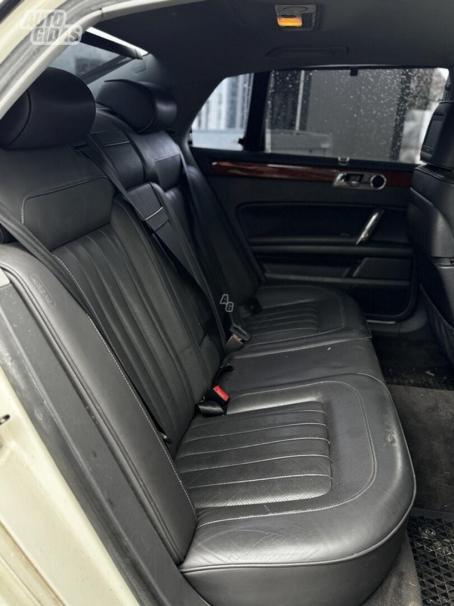 White Volkswagen Phaeton 2008 in Klaipeda, with an engine capacity of 3.00 L and mileage of 229 thousand km for 2750 €, photo 21 on AUTOMOTO.COM.LV