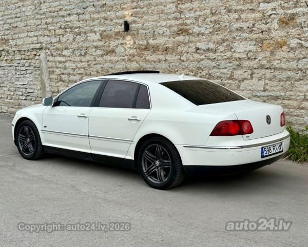 White Volkswagen Phaeton 2008 in Tallinn, with an engine capacity of 3.00 L and mileage of 260 thousand km for 3900 €, photo 4 on AUTOMOTO.COM.LV