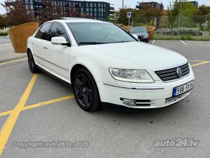 Balts Volkswagen Phaeton 2008 Tallina, ar dzinēja tilpumu 3.00 L un nobraukumu 262 tūkst. km par 3499 €, foto  vietnē AUTOMOTO.COM.LV