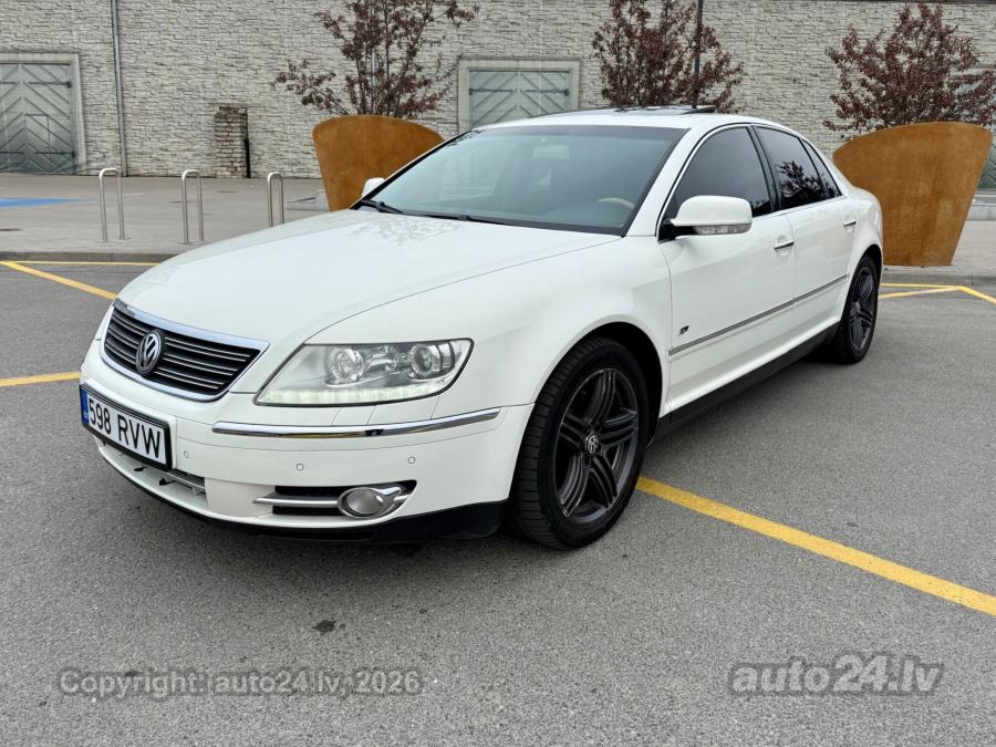 Balts Volkswagen Phaeton 2008 Tallina, ar dzinēja tilpumu 3.00 L un nobraukumu 262 tūkst. km par 3499 €, foto 4 vietnē AUTOMOTO.COM.LV