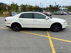 Balts Volkswagen Phaeton 2008 Tallina, ar dzinēja tilpumu 3.00 L un nobraukumu 262 tūkst. km par 3499 €, foto 8 vietnē AUTOMOTO.COM.LV