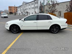 Balts Volkswagen Phaeton 2008 Tallina, ar dzinēja tilpumu 3.00 L un nobraukumu 262 tūkst. km par 3499 €, foto 9 vietnē AUTOMOTO.COM.LV