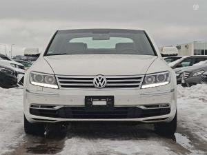 White Volkswagen Phaeton 2014 in Vilnius, with an engine capacity of 2.97 L and mileage of 272 thousand km for 13000 €, photo 2 on AUTOMOTO.COM.LV