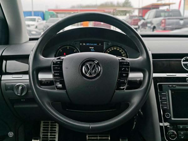 Balts Volkswagen Phaeton 2014 Viļņa, ar dzinēja tilpumu 2.97 L un nobraukumu 272 tūkst. km par 13000 €, foto 11 vietnē AUTOMOTO.COM.LV