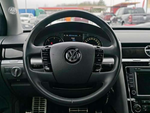 Volkswagen Phaeton 2014 Viļņa vietnē Balts Volkswagen Phaeton 2014 Viļņa, ar dzinēja tilpumu 2.97 L un nobraukumu 272 tūkst. km par 11000 €, foto 11 vietnē AUTOMOTO.COM.LV