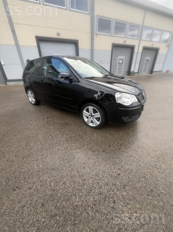 Melns Volkswagen Polo 2005 Rīga, ar dzinēja tilpumu 1.40 L un nobraukumu 314 tūkst. km par 1780 €, foto 2 vietnē AUTOMOTO.COM.LV