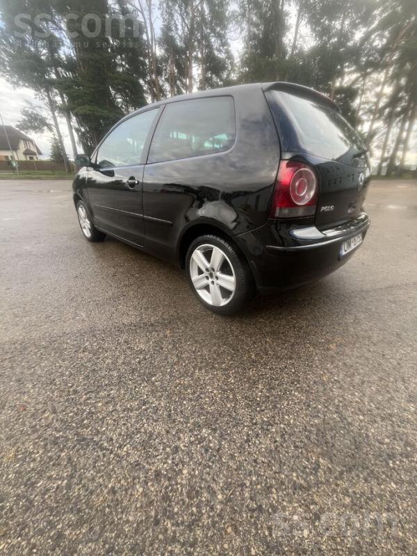 Melns Volkswagen Polo 2005 Rīga, ar dzinēja tilpumu 1.40 L un nobraukumu 314 tūkst. km par 1780 €, foto 4 vietnē AUTOMOTO.COM.LV