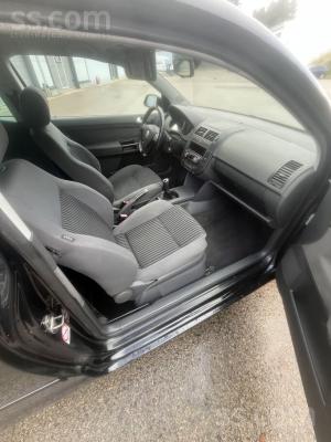 Melns Volkswagen Polo 2005 Rīga, ar dzinēja tilpumu 1.40 L un nobraukumu 314 tūkst. km par 1780 €, foto 10 vietnē AUTOMOTO.COM.LV