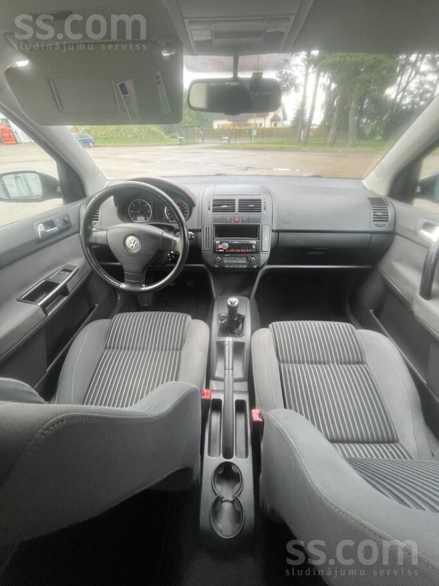Melns Volkswagen Polo 2005 Rīga, ar dzinēja tilpumu 1.40 L un nobraukumu 314 tūkst. km par 1780 €, foto 11 vietnē AUTOMOTO.COM.LV