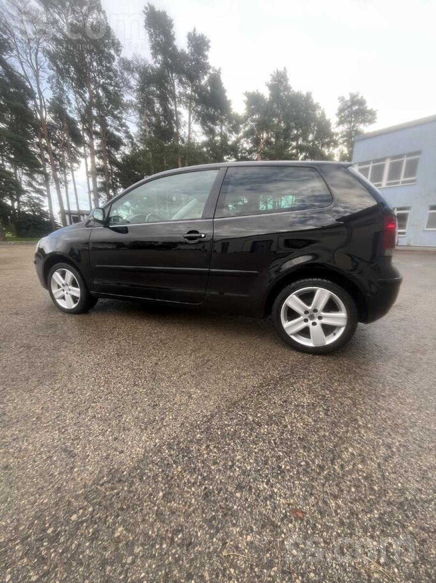 Melns Volkswagen Polo 2005 Rīga, ar dzinēja tilpumu 1.40 L un nobraukumu 314 tūkst. km par 1780 €, foto 13 vietnē AUTOMOTO.COM.LV