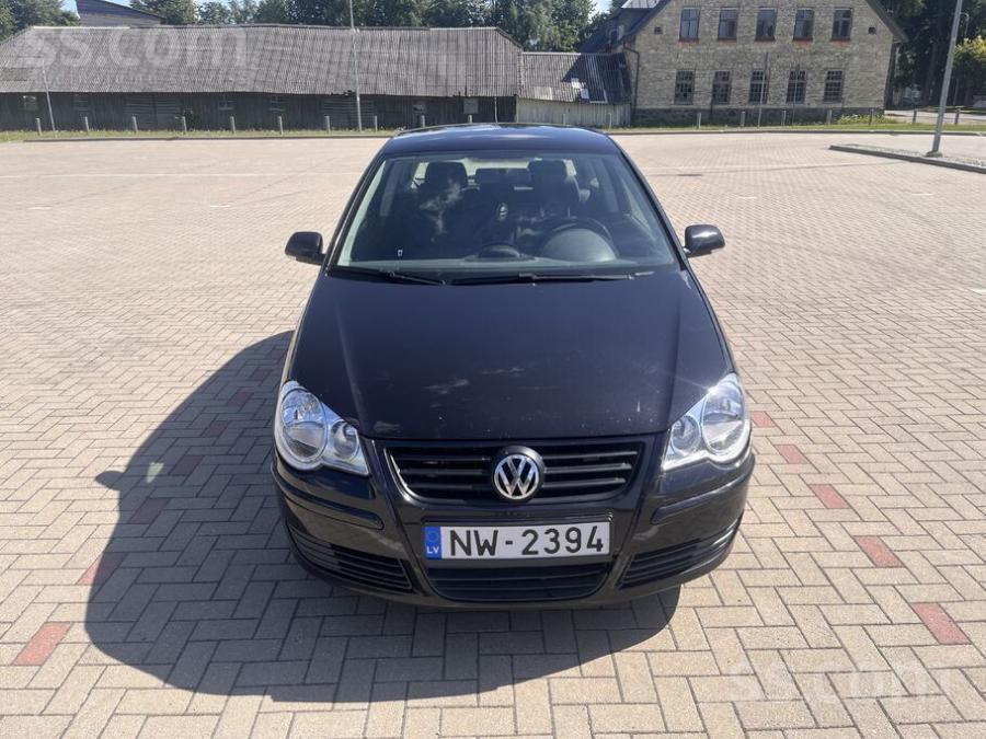 Melns Volkswagen Polo 2005 Cēsis, ar dzinēja tilpumu 1.40 L un nobraukumu 435 tūkst. km par 2200 €, foto 6 vietnē AUTOMOTO.COM.LV