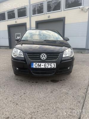 Black Volkswagen Polo 2005 in Riga, with an engine capacity of 1.40 L and mileage of 315 thousand km for 1750 €, photo 5 on AUTOMOTO.COM.LV