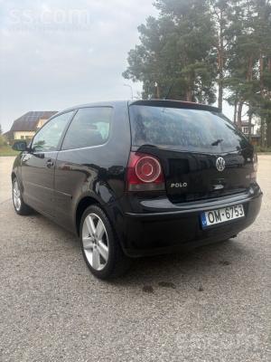 Black Volkswagen Polo 2005 in Riga, with an engine capacity of 1.40 L and mileage of 315 thousand km for 1750 €, photo 8 on AUTOMOTO.COM.LV