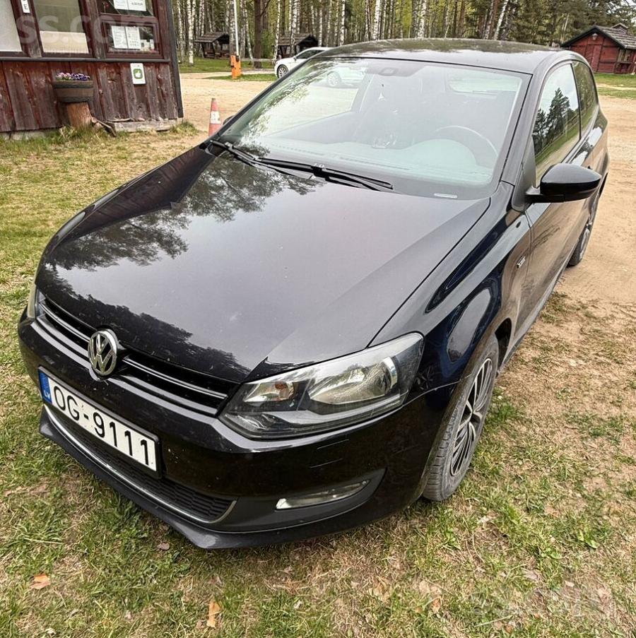 Melns Volkswagen Polo 2013 Rīga, ar dzinēja tilpumu 1.60 L un nobraukumu 415 tūkst. km par 2200 €, foto 3 vietnē AUTOMOTO.COM.LV