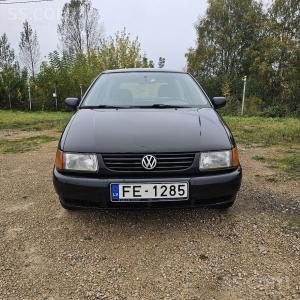 Melns Volkswagen Polo 1997 Rīga, ar dzinēja tilpumu 1.40 L un nobraukumu 290 tūkst. km par 870 €, foto 3 vietnē AUTOMOTO.COM.LV
