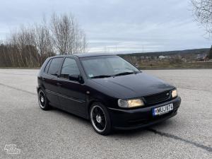 Black Volkswagen Polo 1998 in Druskininkai, with an engine capacity of 1.40 L and mileage of 220 thousand km for 650 €, photo 2 on AUTOMOTO.COM.LV
