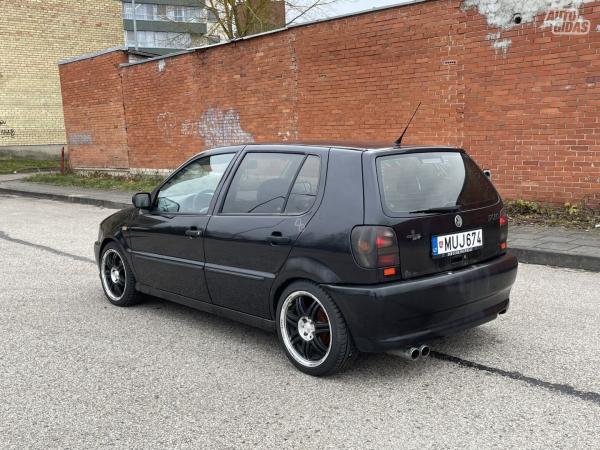 Melns Volkswagen Polo 1998 Druskininkai, ar dzinēja tilpumu 1.40 L un nobraukumu 220 tūkst. km par 650 €, foto 6 vietnē AUTOMOTO.COM.LV