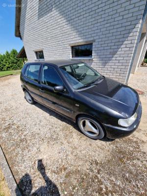 Melns Volkswagen Polo 1999 Kauņa, ar dzinēja tilpumu 1.90 L un nobraukumu 249 tūkst. km par 500 €, foto 4 vietnē AUTOMOTO.COM.LV