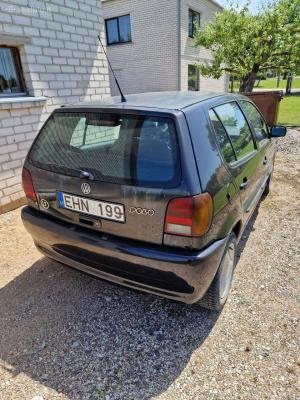 Melns Volkswagen Polo 1999 Kauņa, ar dzinēja tilpumu 1.90 L un nobraukumu 249 tūkst. km par 500 €, foto 5 vietnē AUTOMOTO.COM.LV