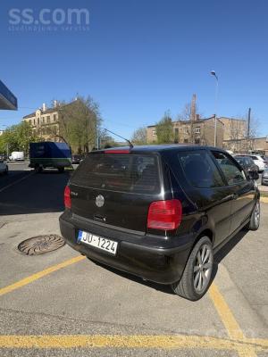 Black Volkswagen Polo 2000 in Riga, with an engine capacity of 1.00 L and mileage of 292 thousand km for 860 €, photo 6 on AUTOMOTO.COM.LV