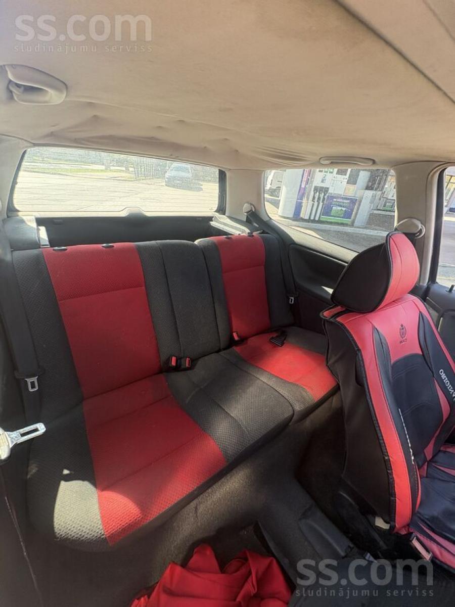 Black Volkswagen Polo 2000 in Riga, with an engine capacity of 1.00 L and mileage of 292 thousand km for 860 €, photo 9 on AUTOMOTO.COM.LV